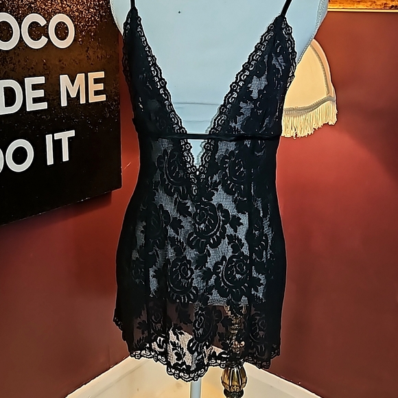 Victoria's Secret | Intimates & Sleepwear | 33 Vs Lace Nightie C6 ...